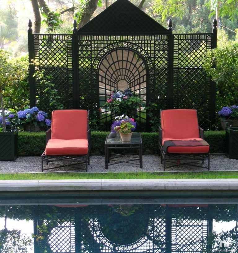 Perspective Panels By the Pool - Accents of France