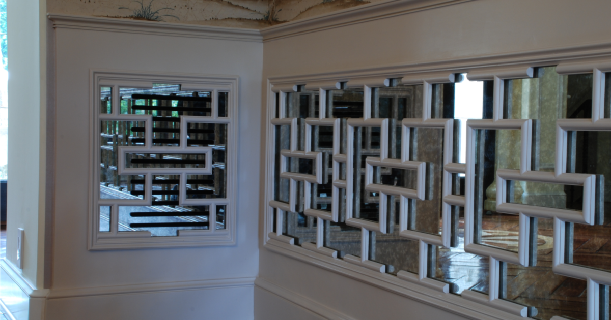 Chinoiserie wainscoting with mirrors - Accents of France