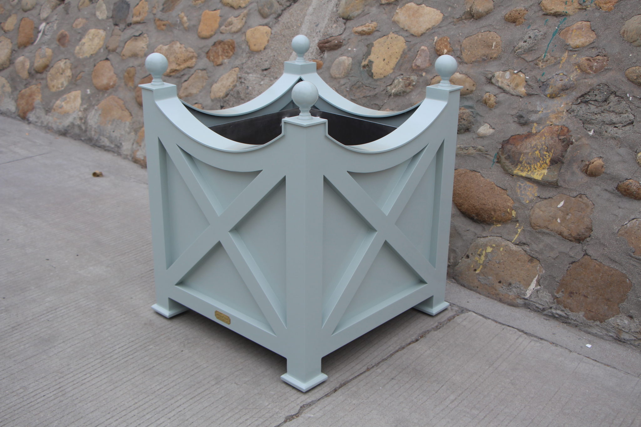 Aluminum Versailles Curved Cross planter - Accents of France